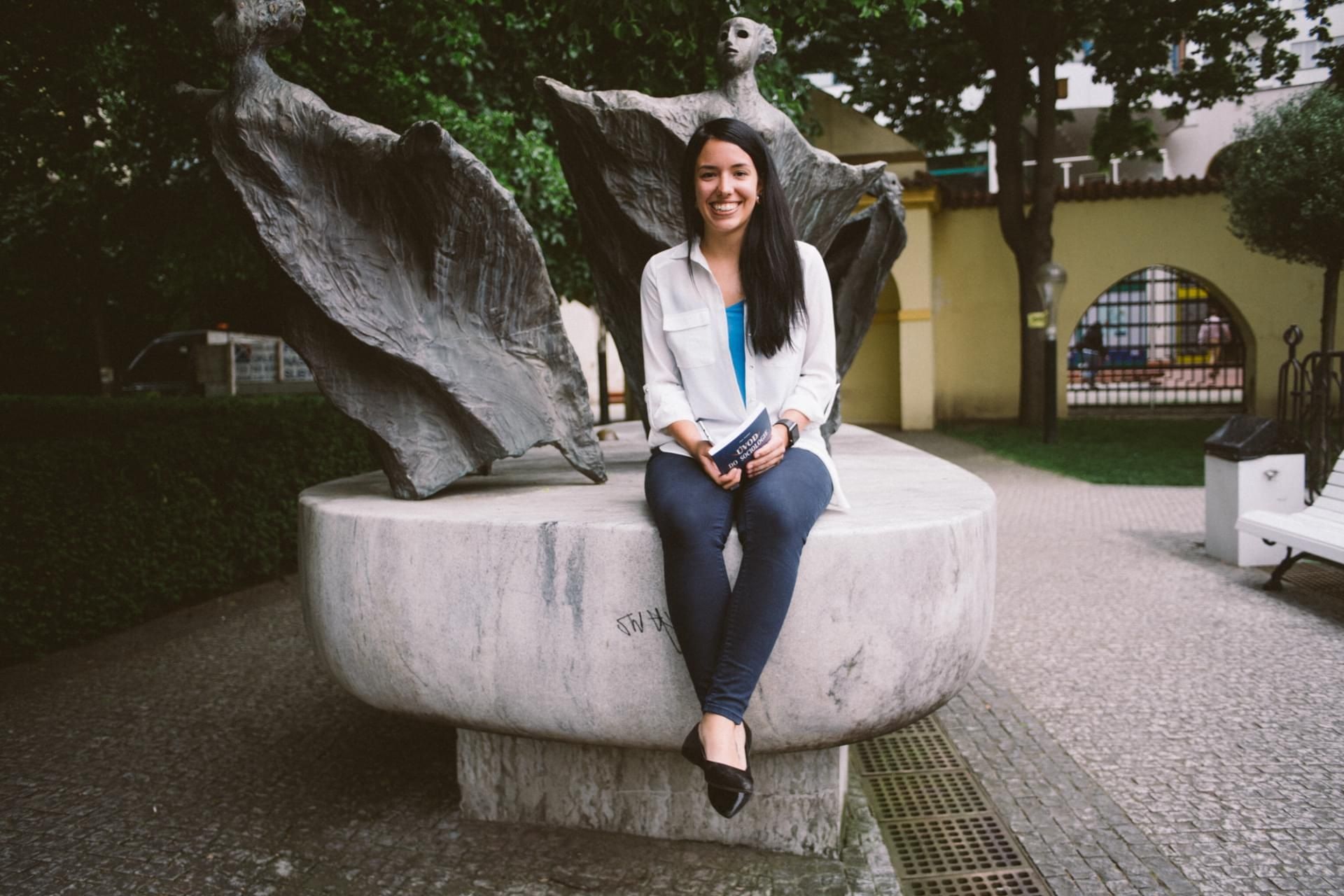 Status studenta a jeho výhody Ambis. Vysoká škola v Praze a Brně